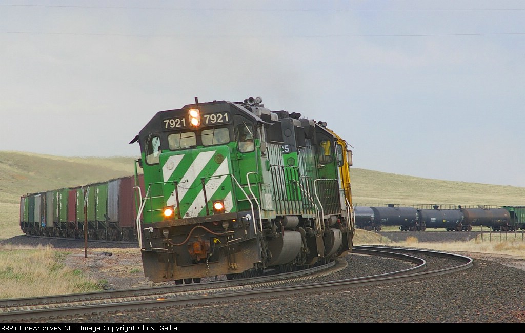 BNSF 7921W, west of not